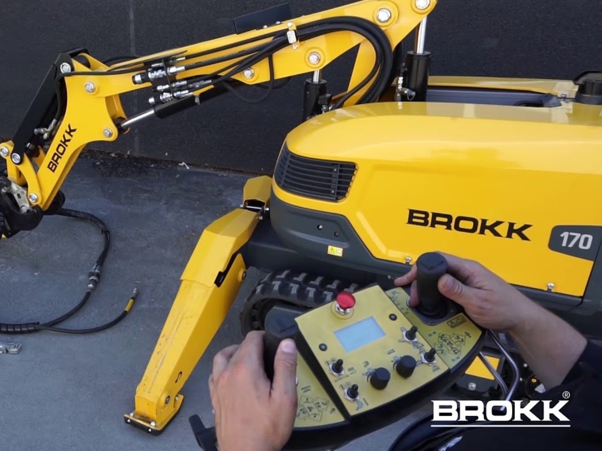 Escavatore Brokk 170 - 4 Machines