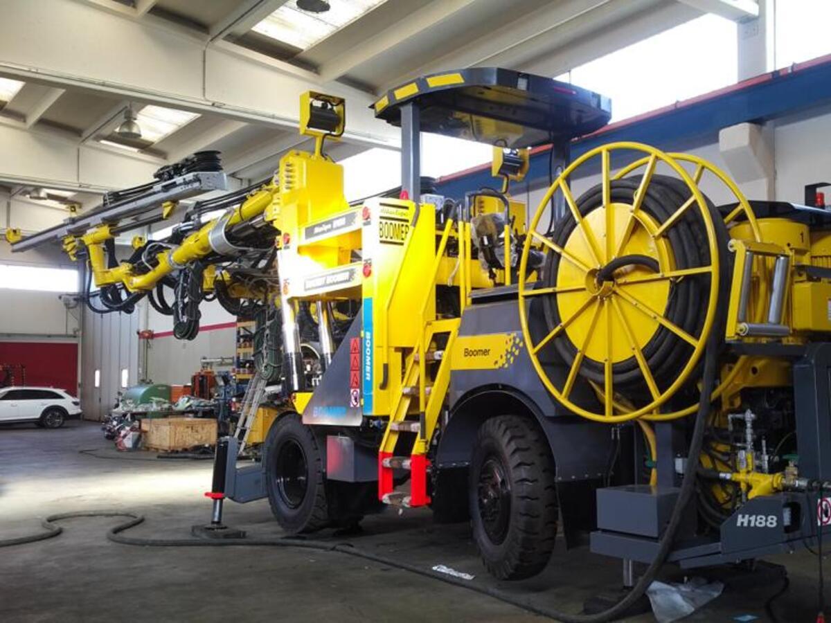Atlas Copco Rocket Boomer H188 - 4 Machines